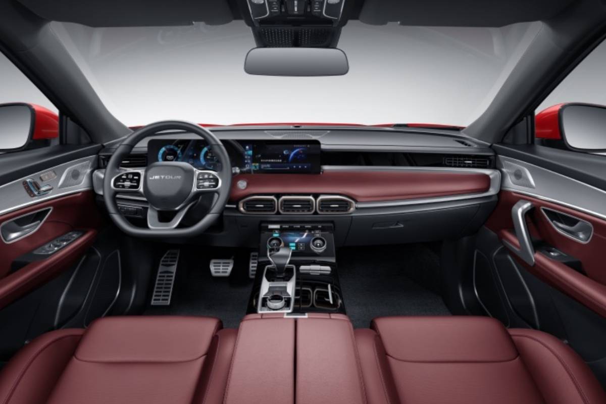 StriveME - مقارنة بين جيتور اكس 70 وجيتور اكس 70 بلس 2024